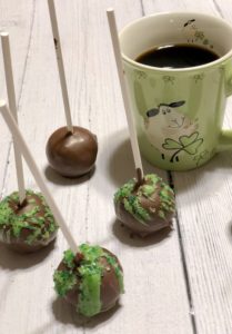 Irish Coffee Boozy Cake Pops - #NeverDoneWithFun