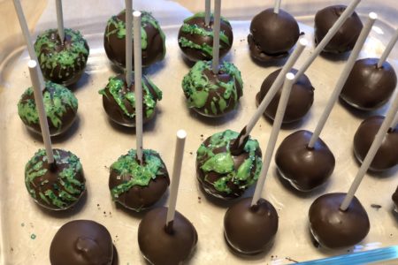 Irish Coffee Boozy Cake Pops - #NeverDoneWithFun
